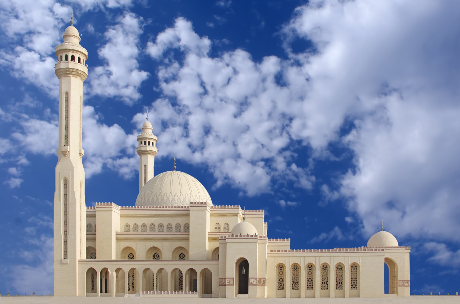 Al Fateh Grand Mosque