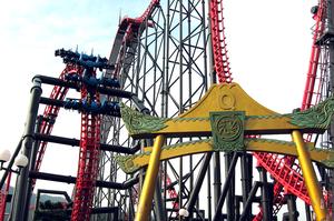 Fujiyama Roller Coaster