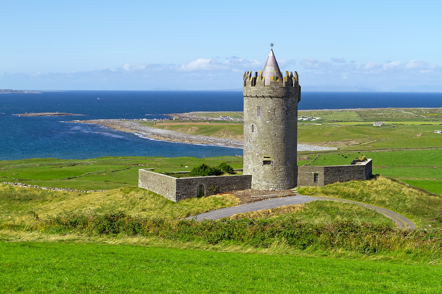 Doonagore Castle