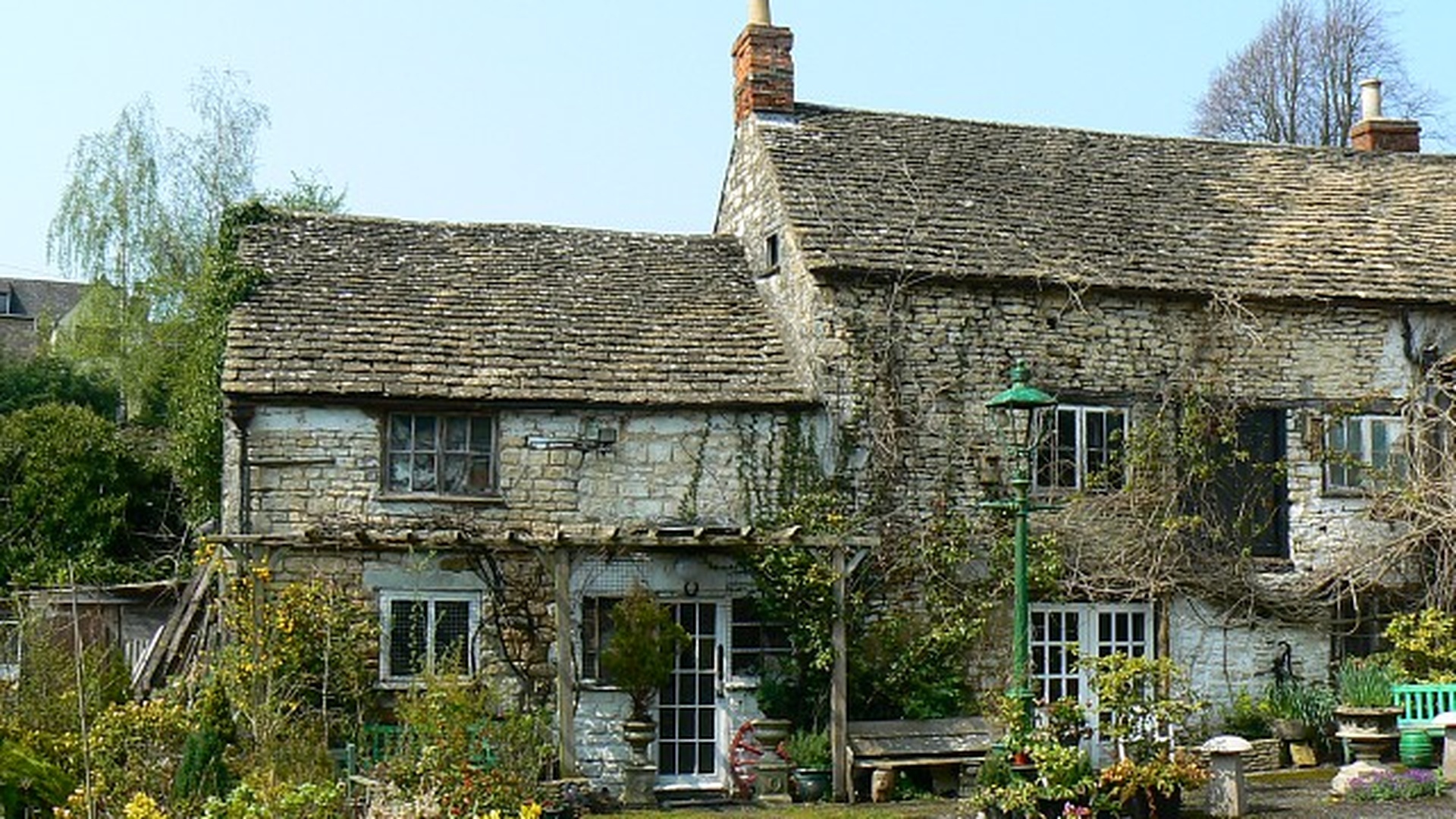 Ancient Ram Inn
