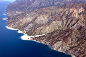 Isla Cerralvo (Jacques Cousteau Island)