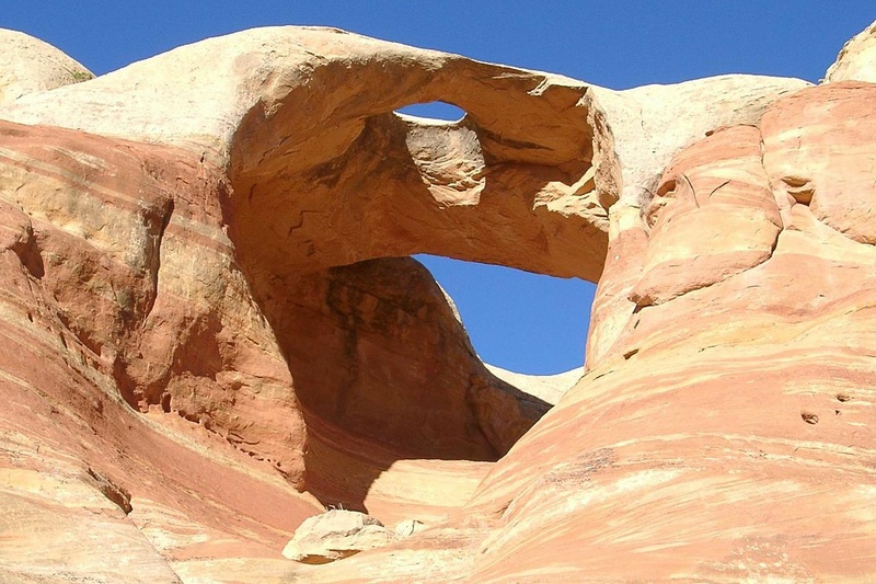 Hole-in-the-Bridge Arch (Bridge Arch)