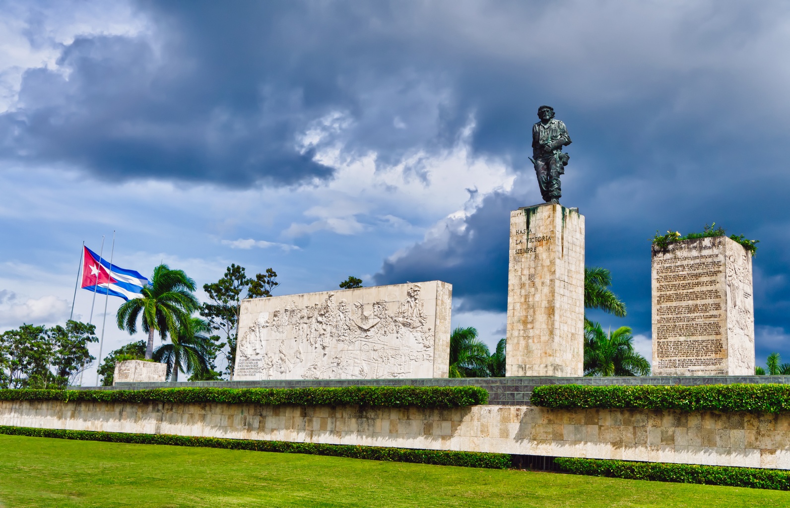 Das Mausoleum Von Che Guevara In Santa Clara – FIHIDU