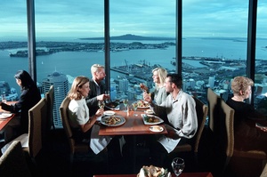 Orbit 360° Dining (Sky Tower)