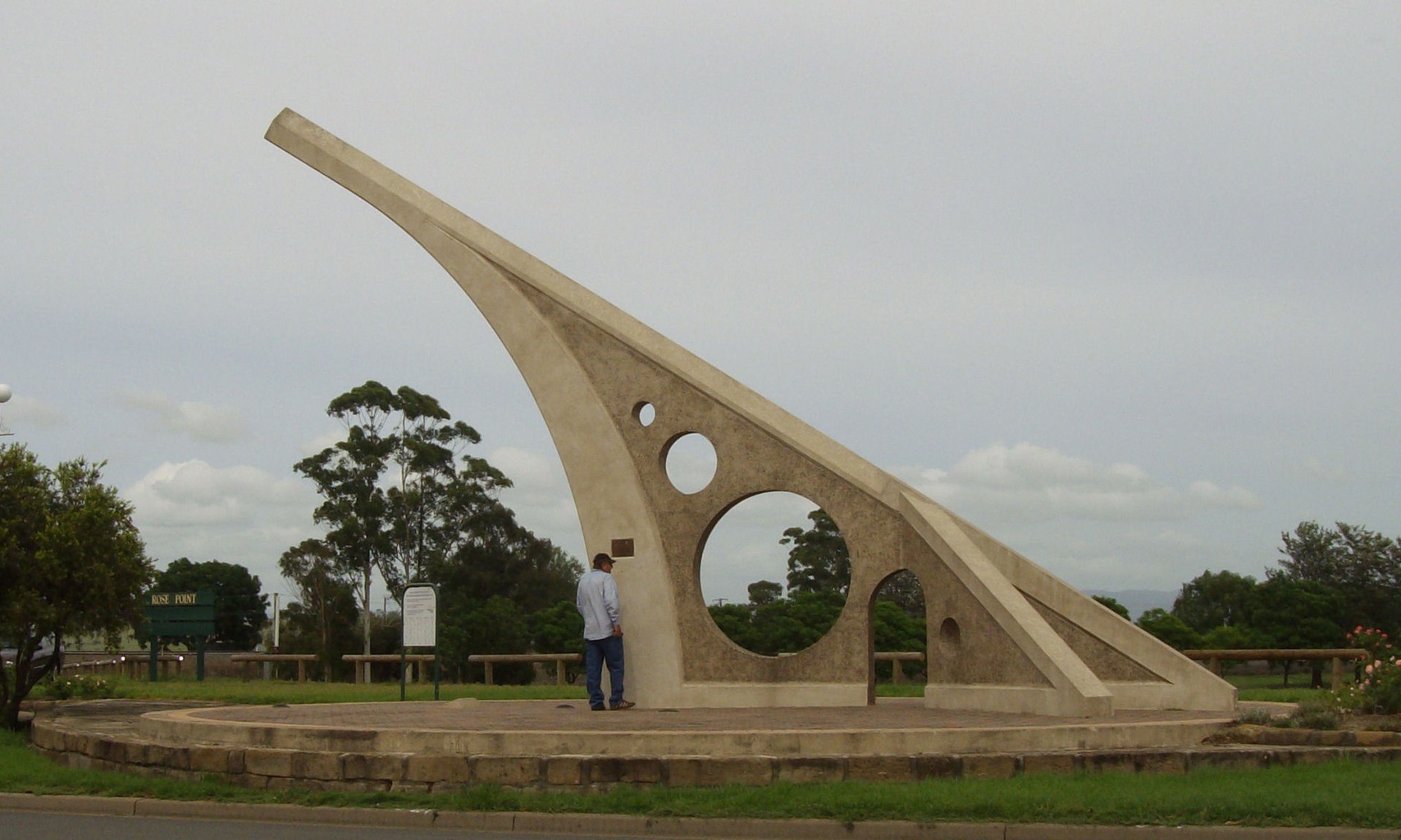 The Big Sundial in Singleton