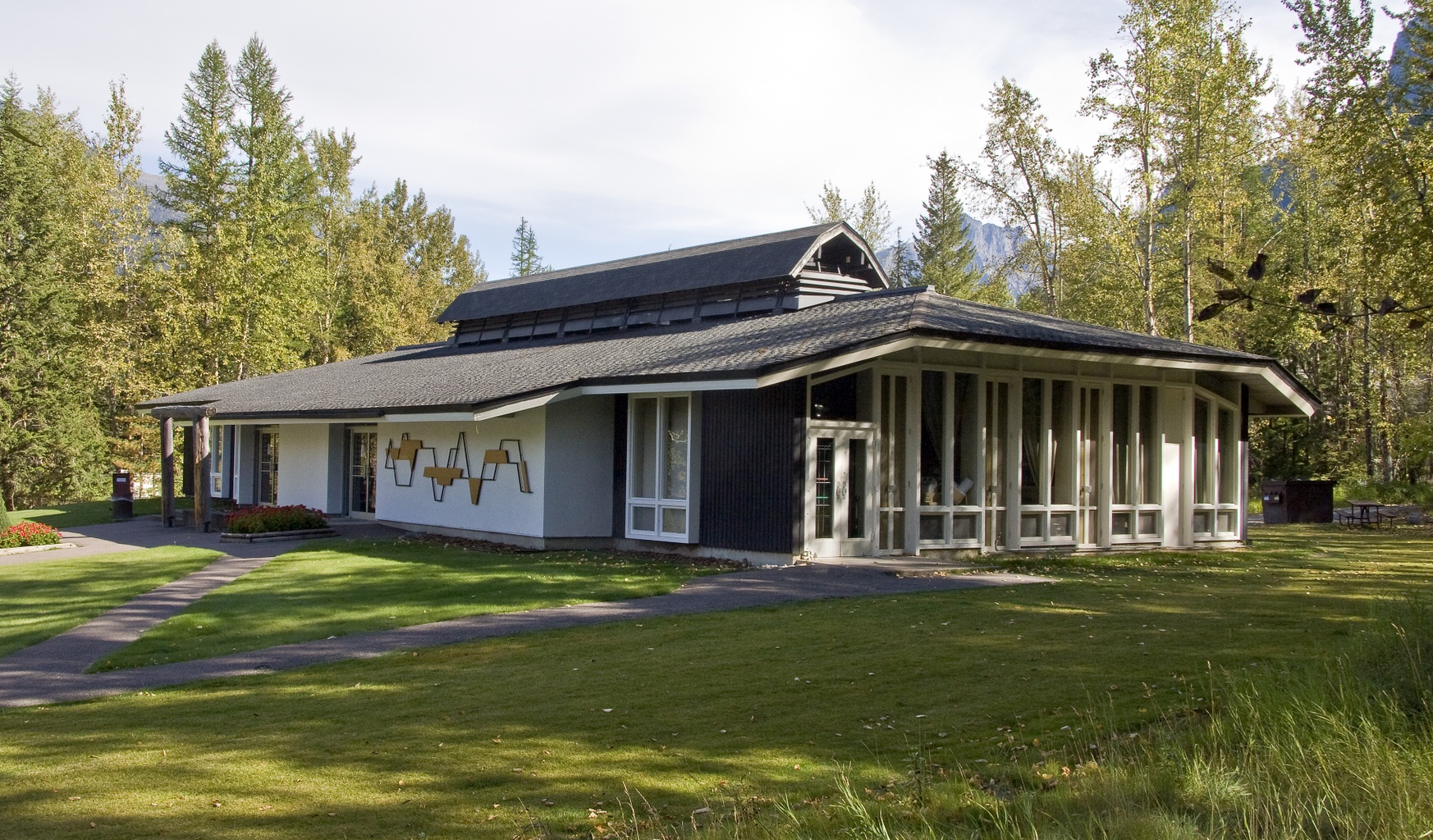 Lake McDonald Lodge Coffee Shop