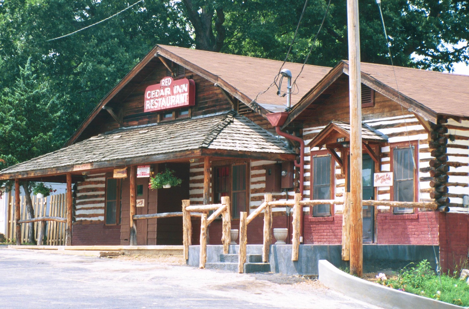 Red Cedar Inn