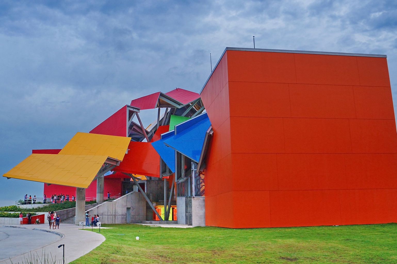 Biomuseo (The Biodiversity Museum: Panama Bridge of Life)