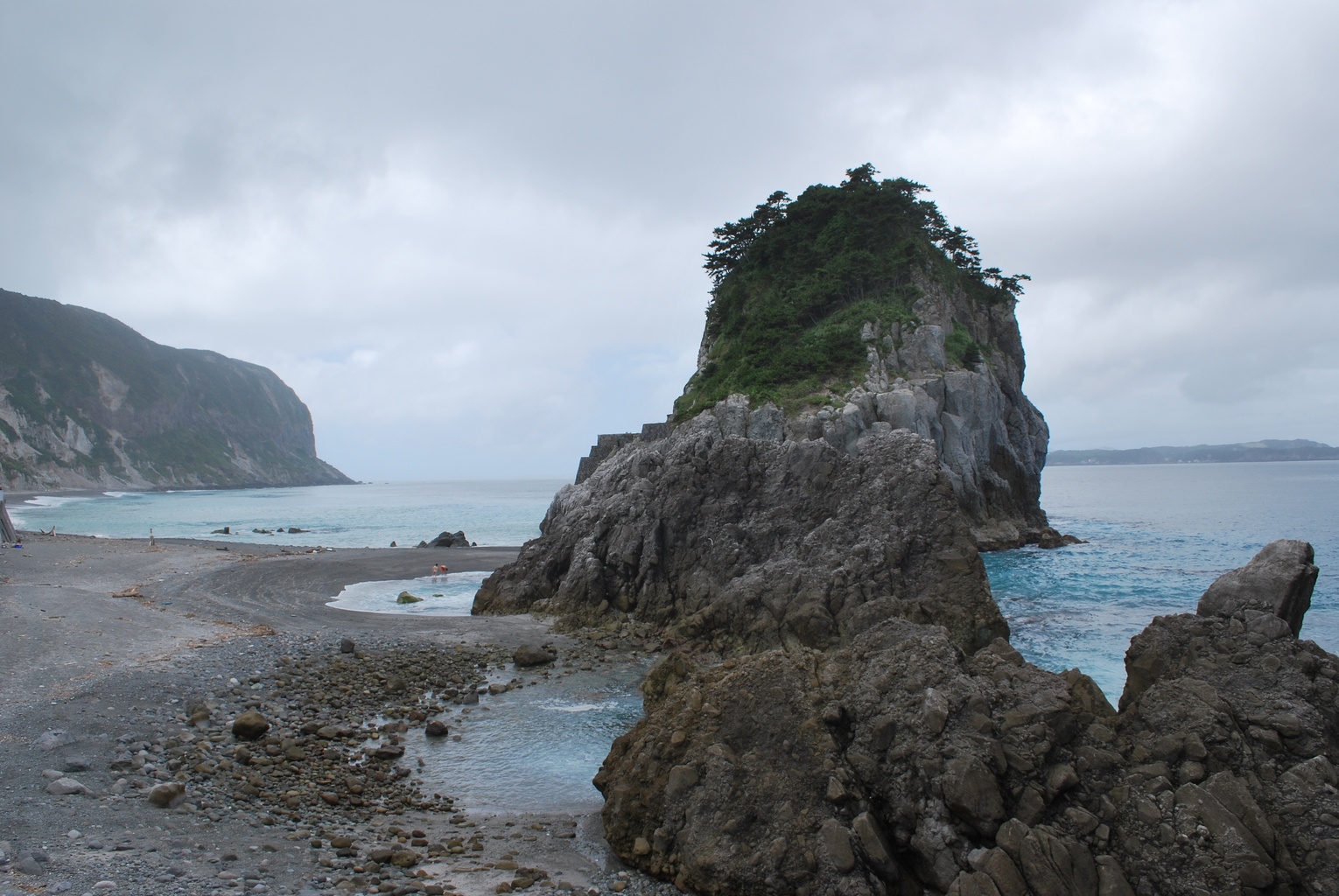 Nii-jima Island