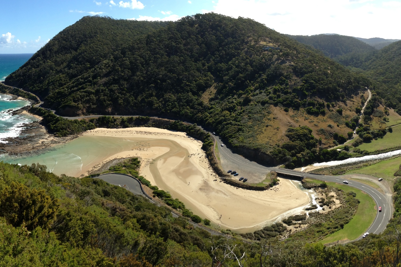 Lorne Scenic Beach