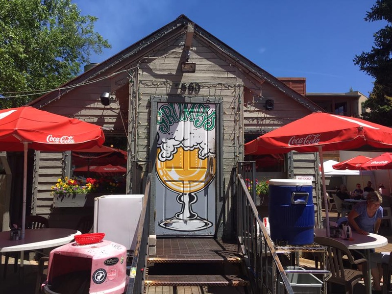 Grumpy's Bar = One Of The Greatest Après Bars In North America