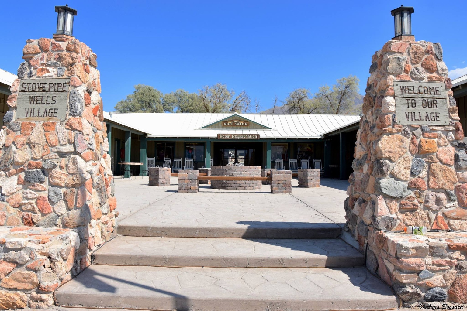 Stovepipe Wells Village Hotel