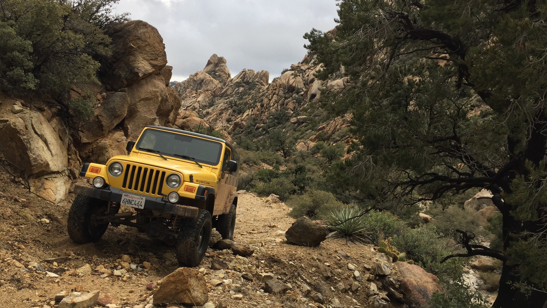 Caruthers Canyon (Giant Ledge Mine)