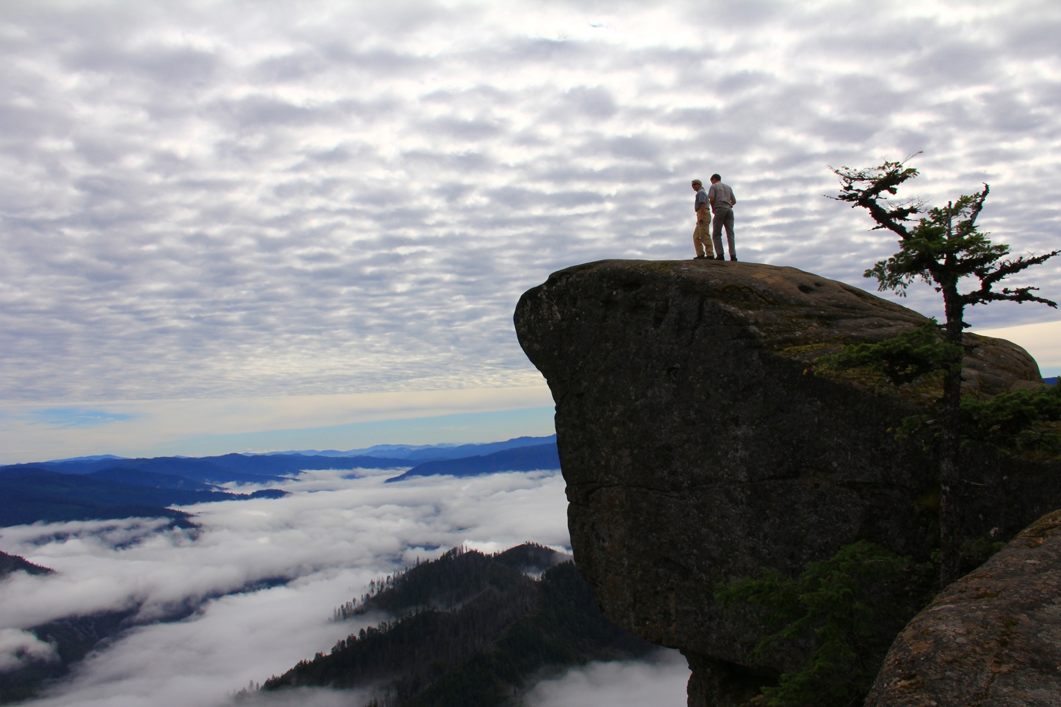 Panther Ridge Trail to Hanging Rock