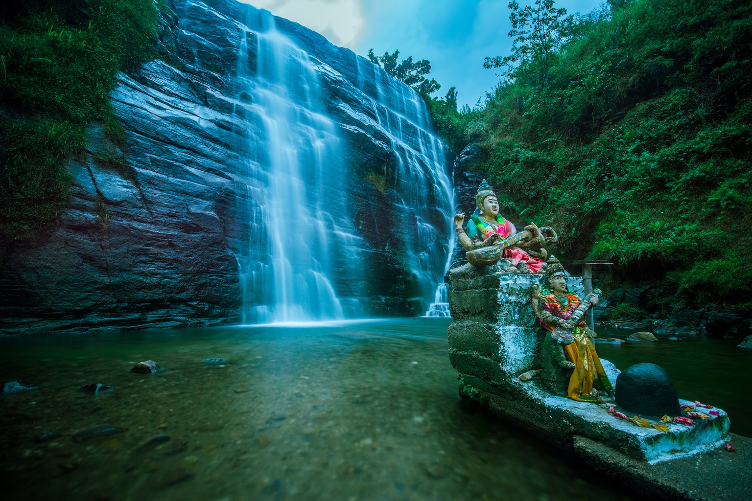 Dunsinane Falls (Pundalu Oya Falls)