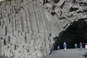 Hálsanefshellir Cave