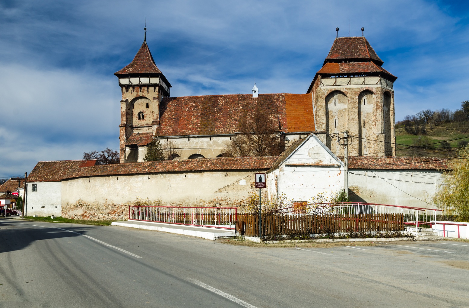 Valea Viilor Fortified Church
