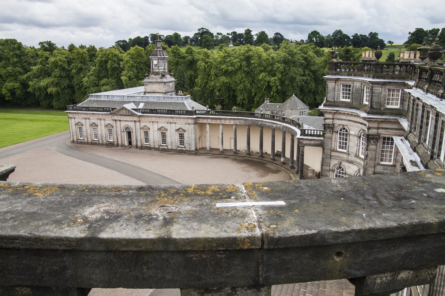 Hopetoun House