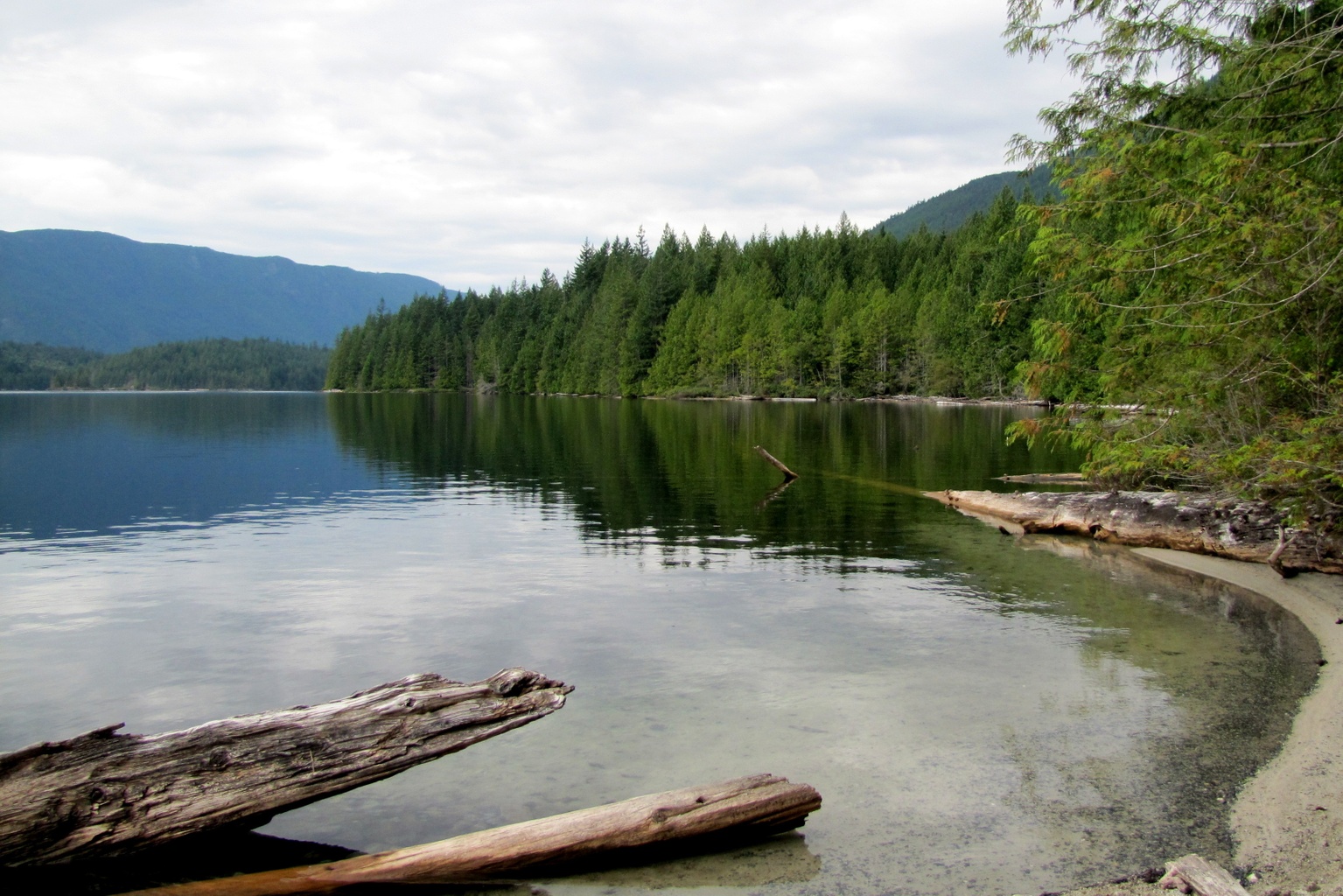 Inland Lake Provincial Park