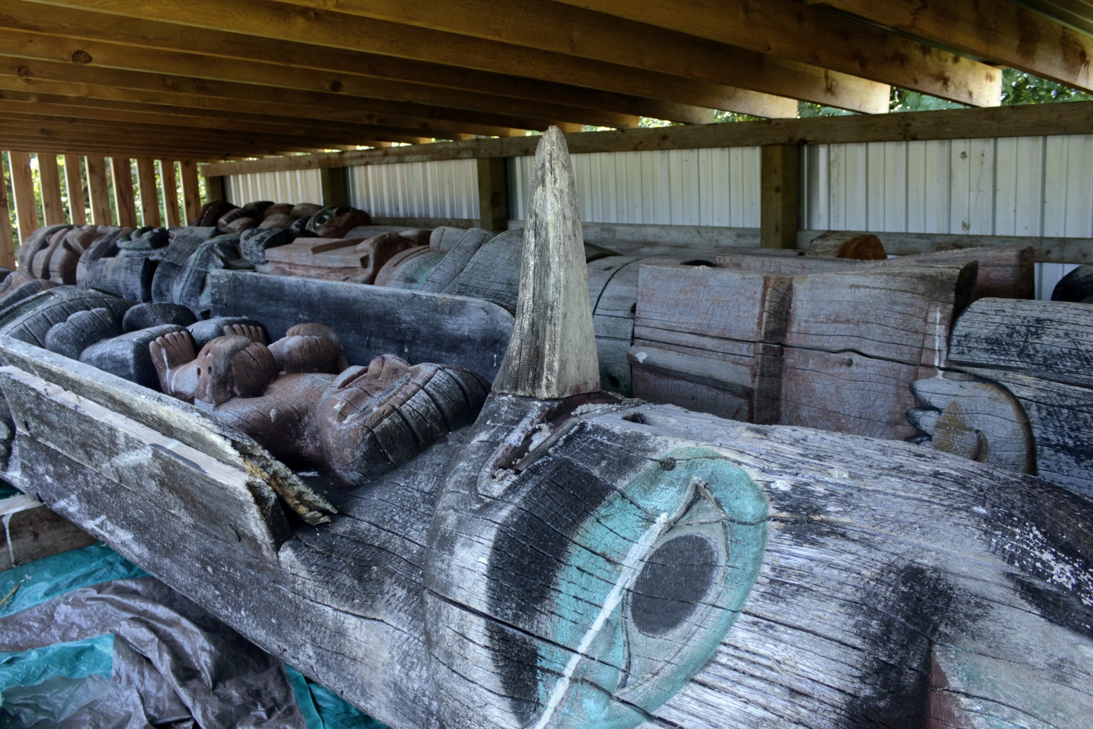 Chief Shakes Tribal House