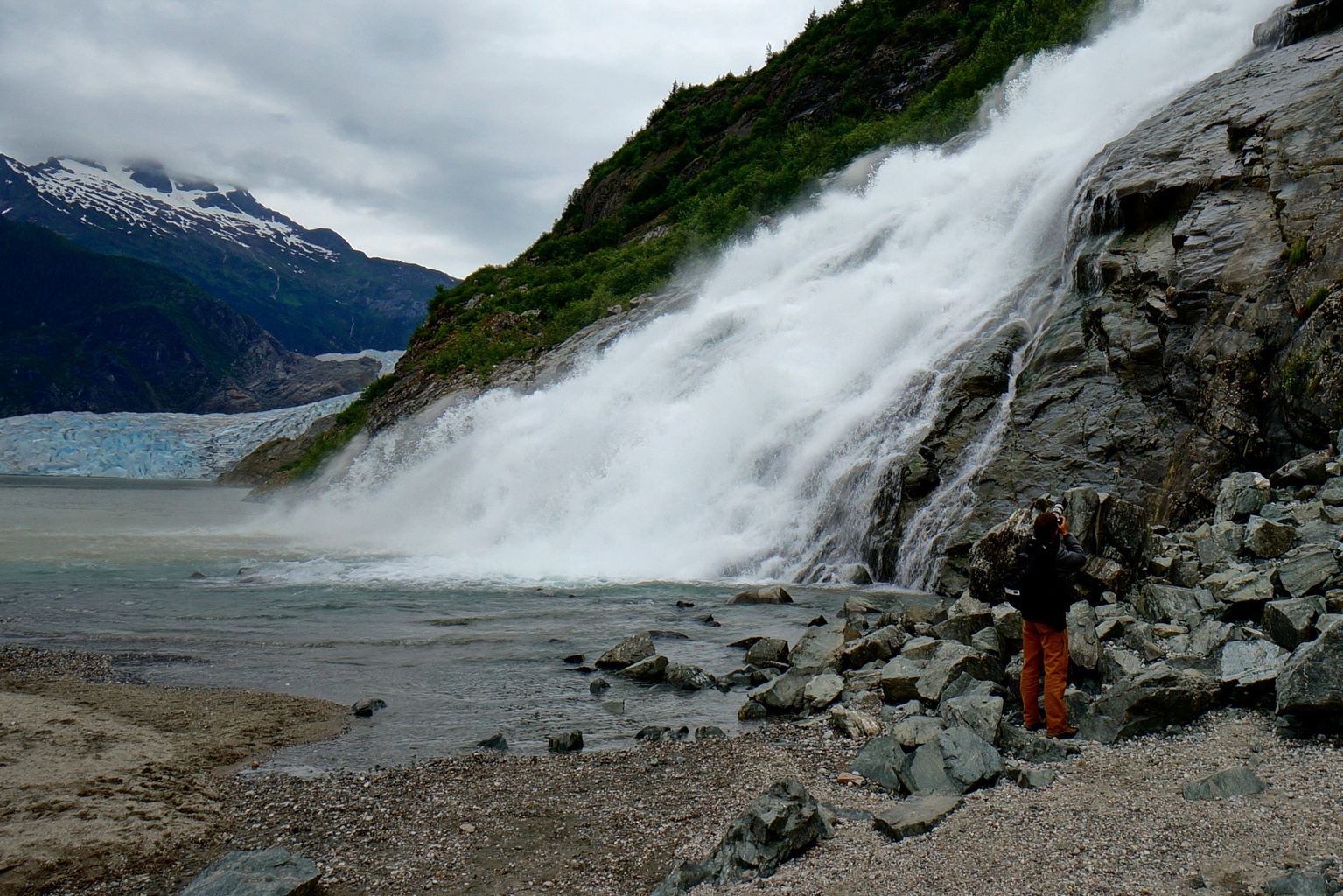Nugget Falls (Mendenhall Glacier Falls)