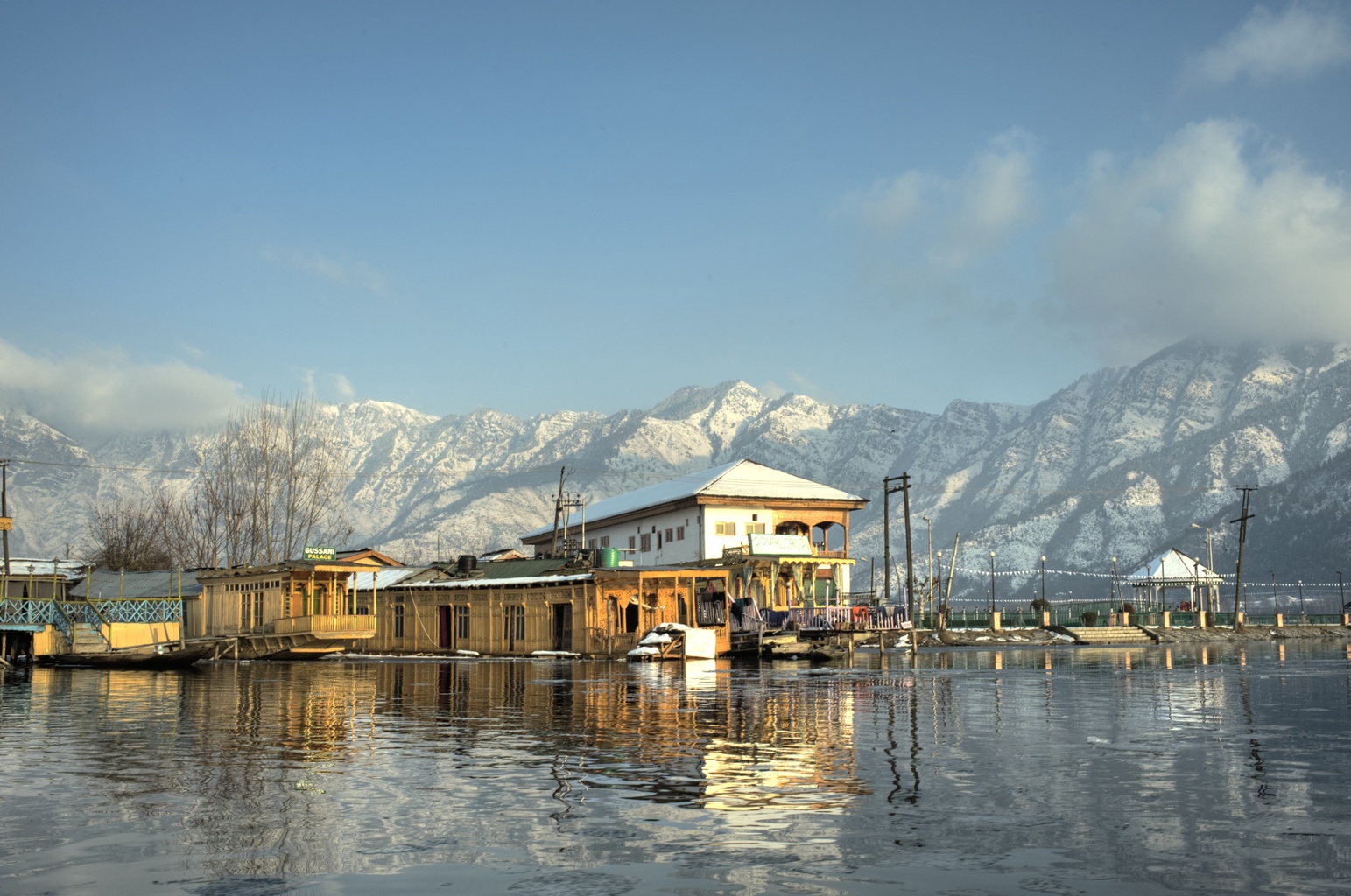 Dal Lake