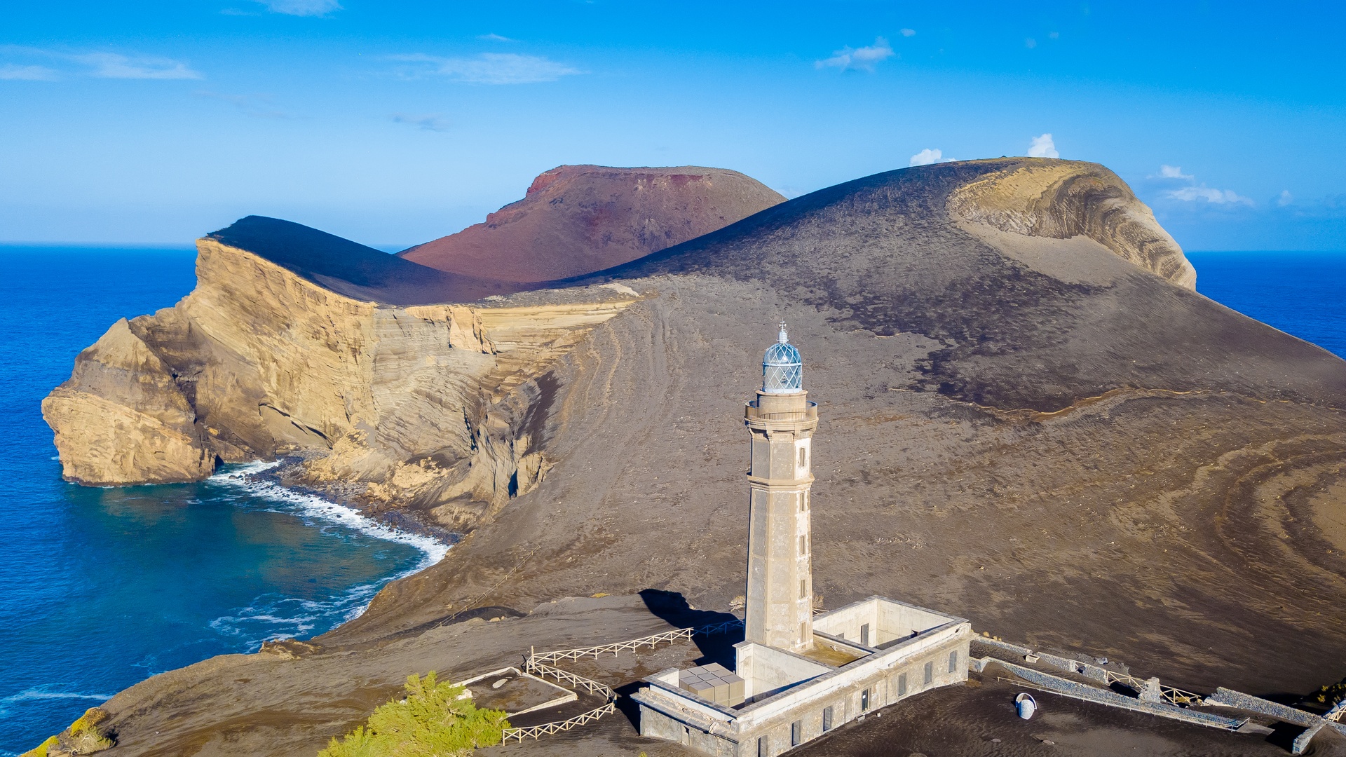 Ponta dos Capelinhos Lighthouse