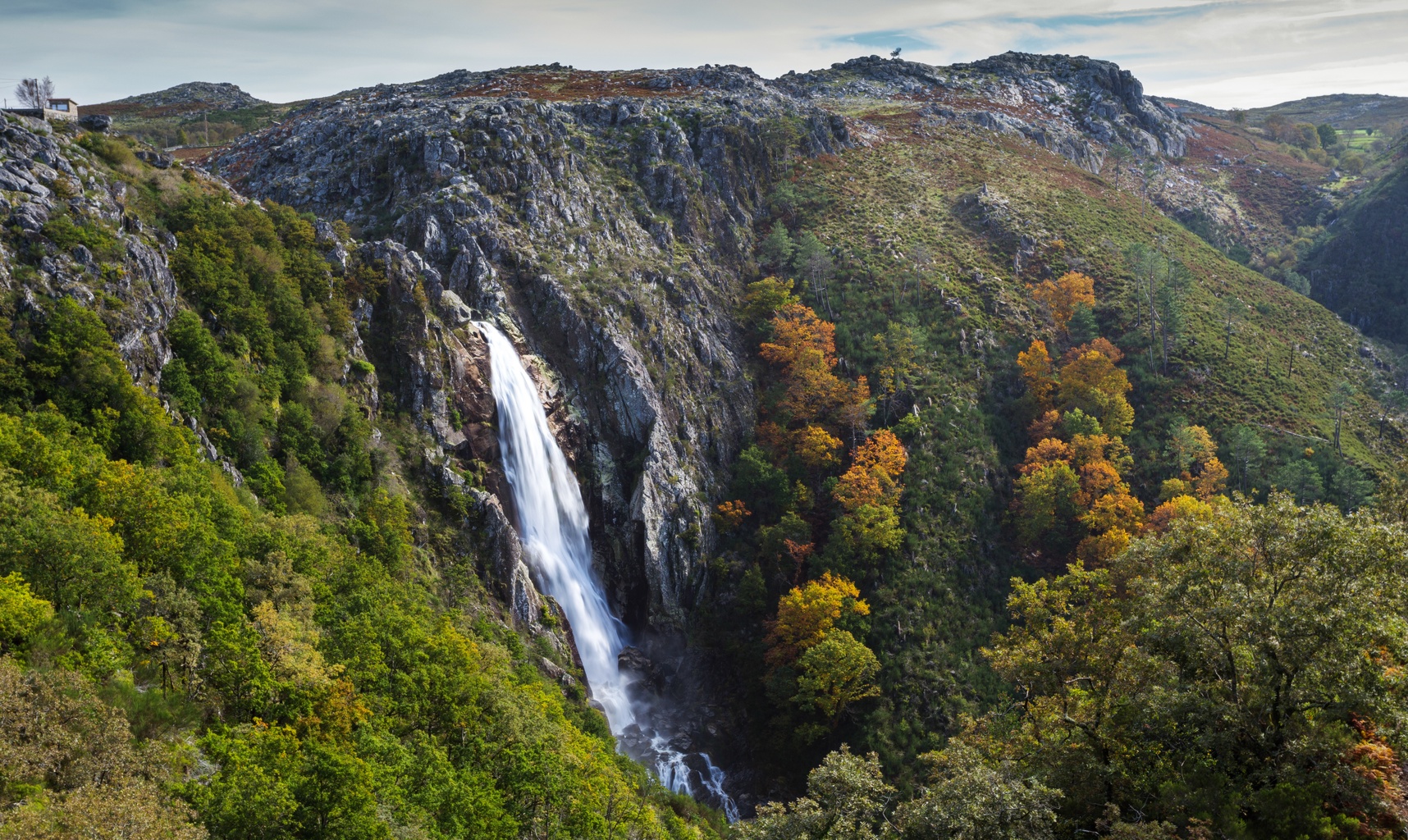 Frecha da Mizarela Waterfall
