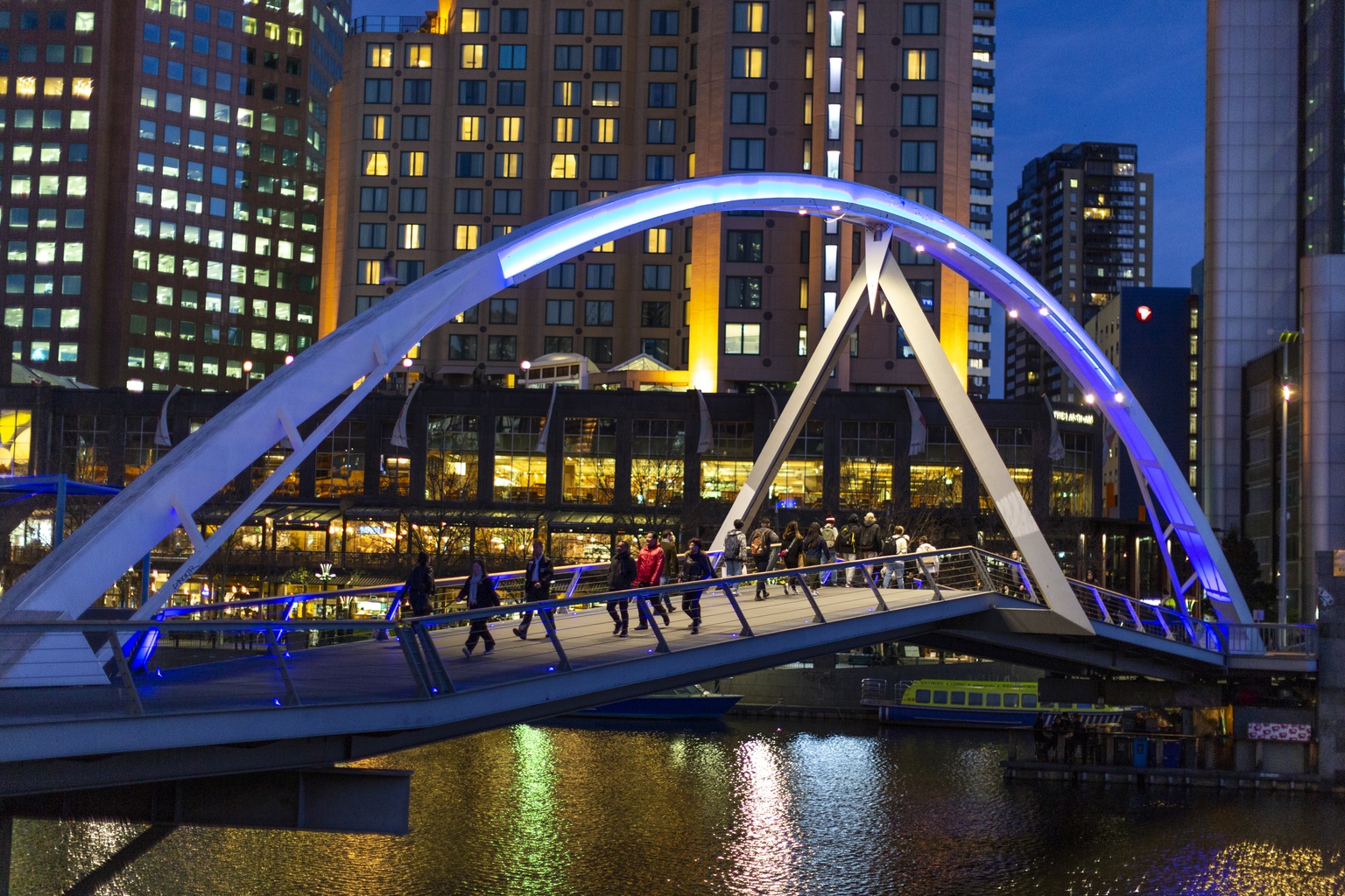 Southbank Pedestrian Bridge (Evan Walker Bridge)