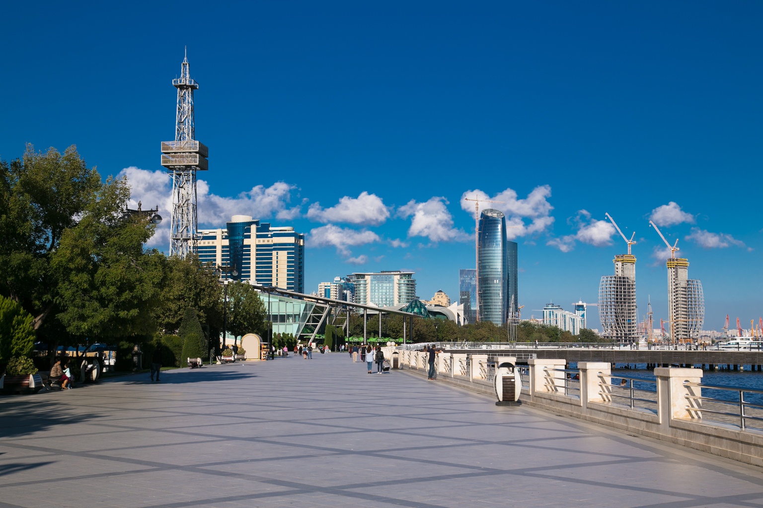 Dənizkənarı Milli Park (Baku Boulevard)