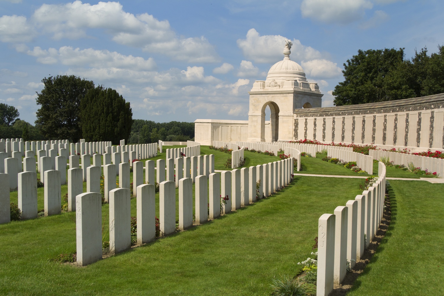 Tyne Cot Commonwealth War Graves Cemetery and Memorial
