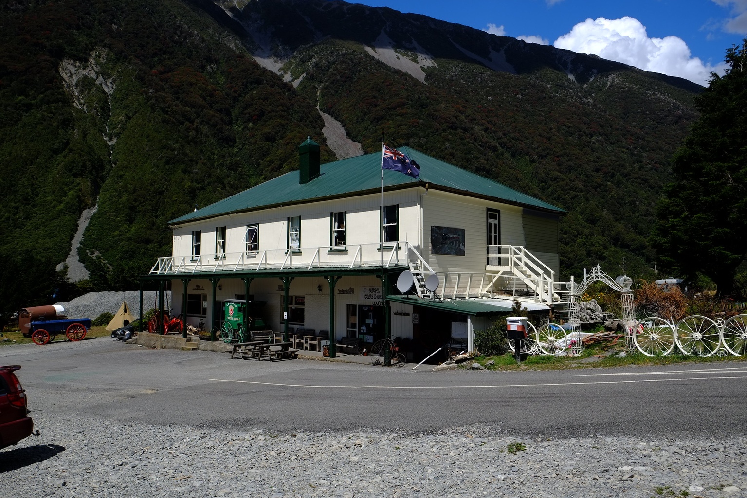 Otira Stagecoach Hotel