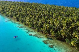 Manihiki (Island of Pearls)