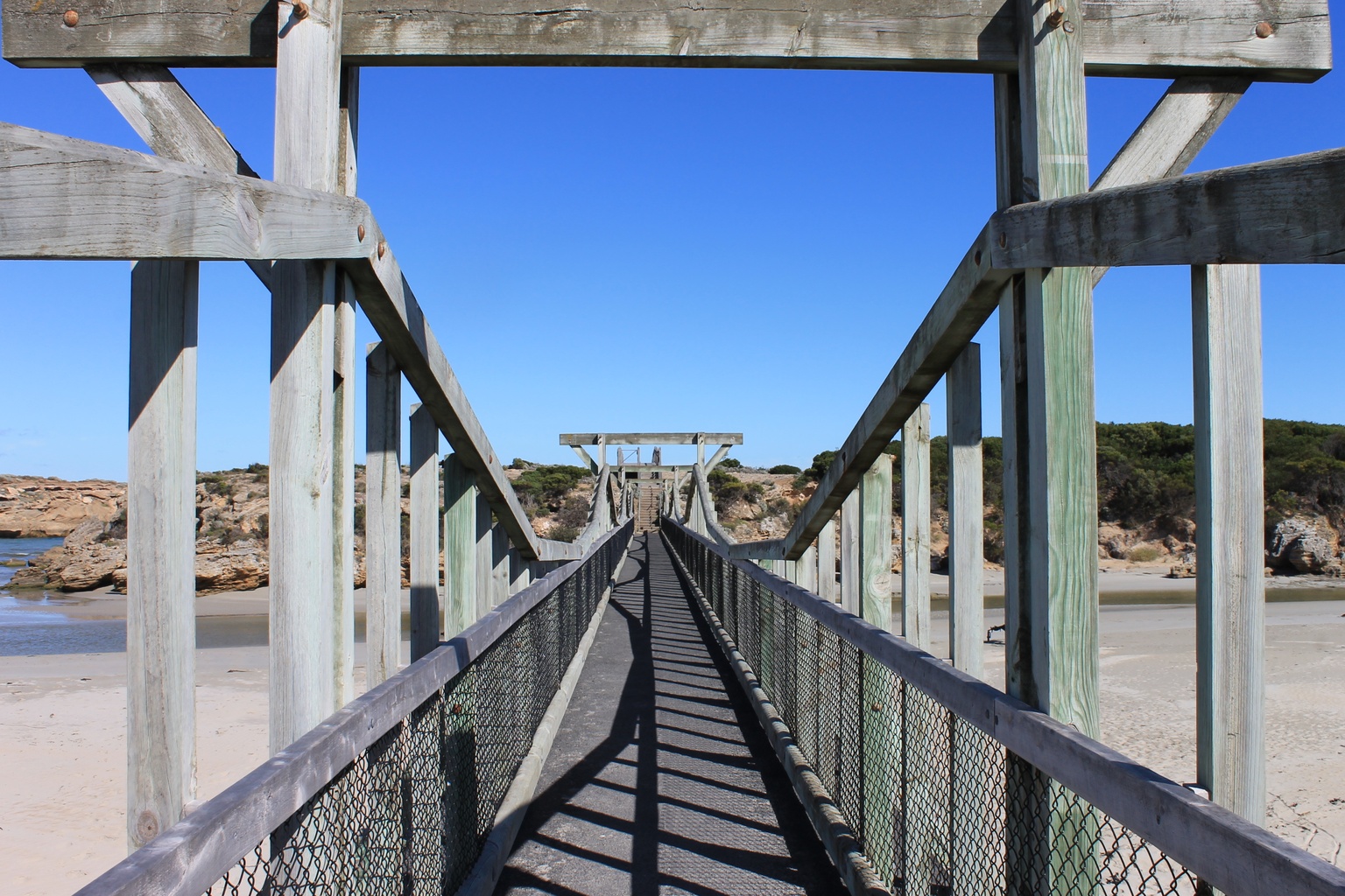 Merri Bridge & Pickering Point Trail