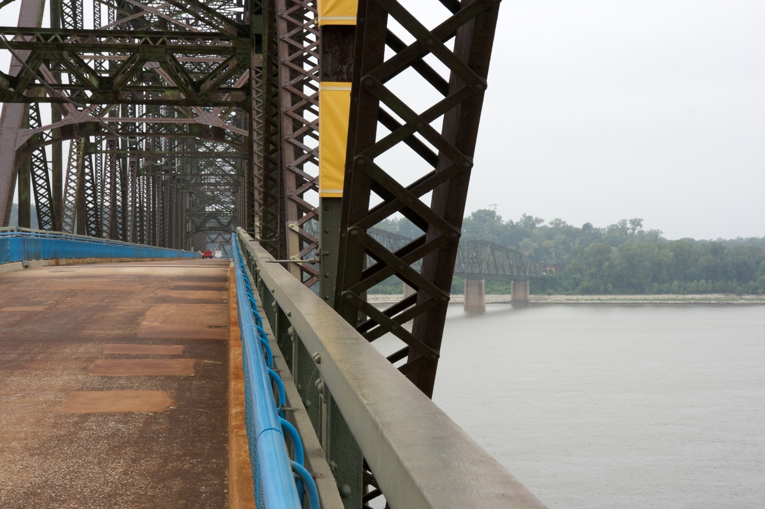 Chain of Rocks Bridge