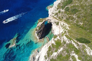 Tripitos Arch (Paxos)