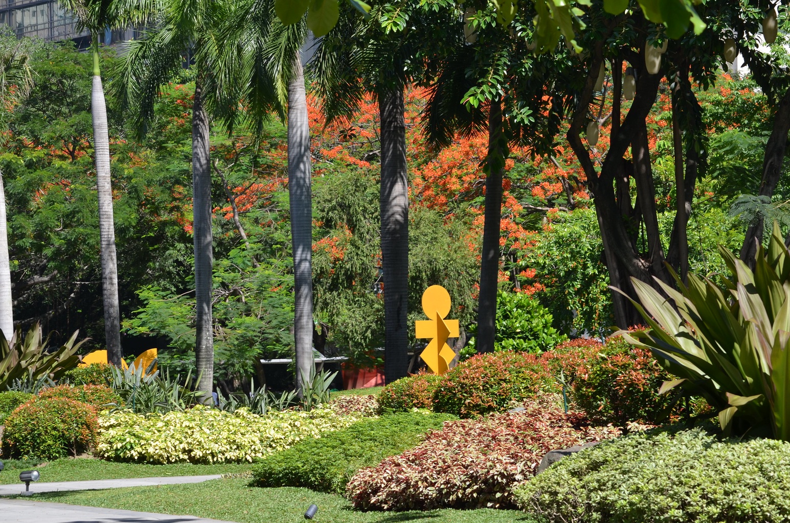 Ayala Triangle Gardens