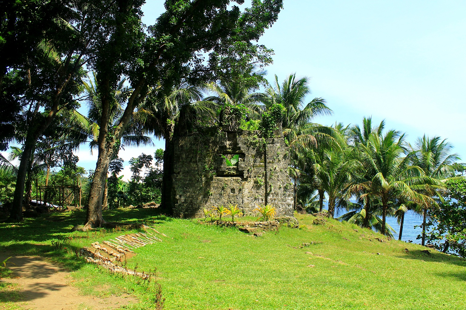 Old Bonbon Church Ruins
