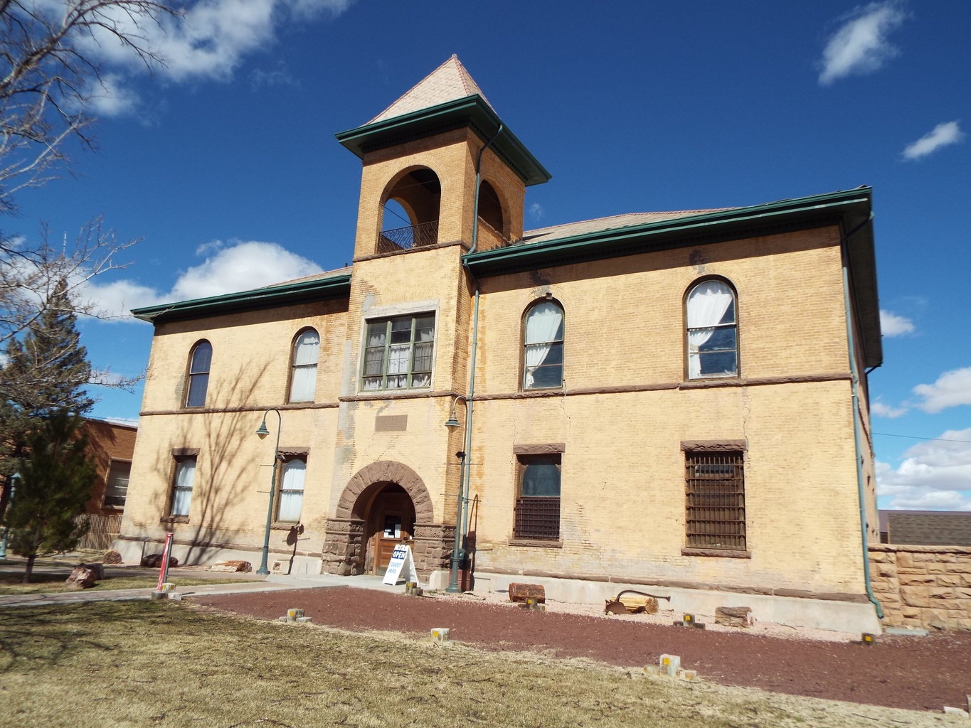 Navajo County Courthouse and Museum