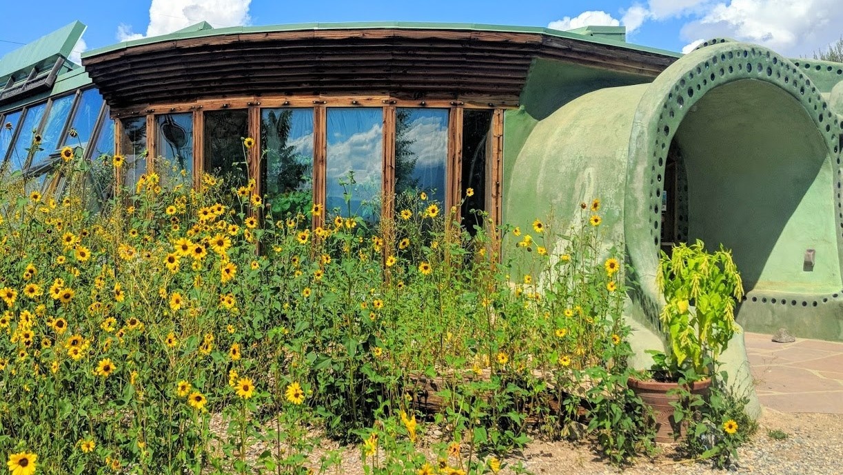 Earthship Biotecture