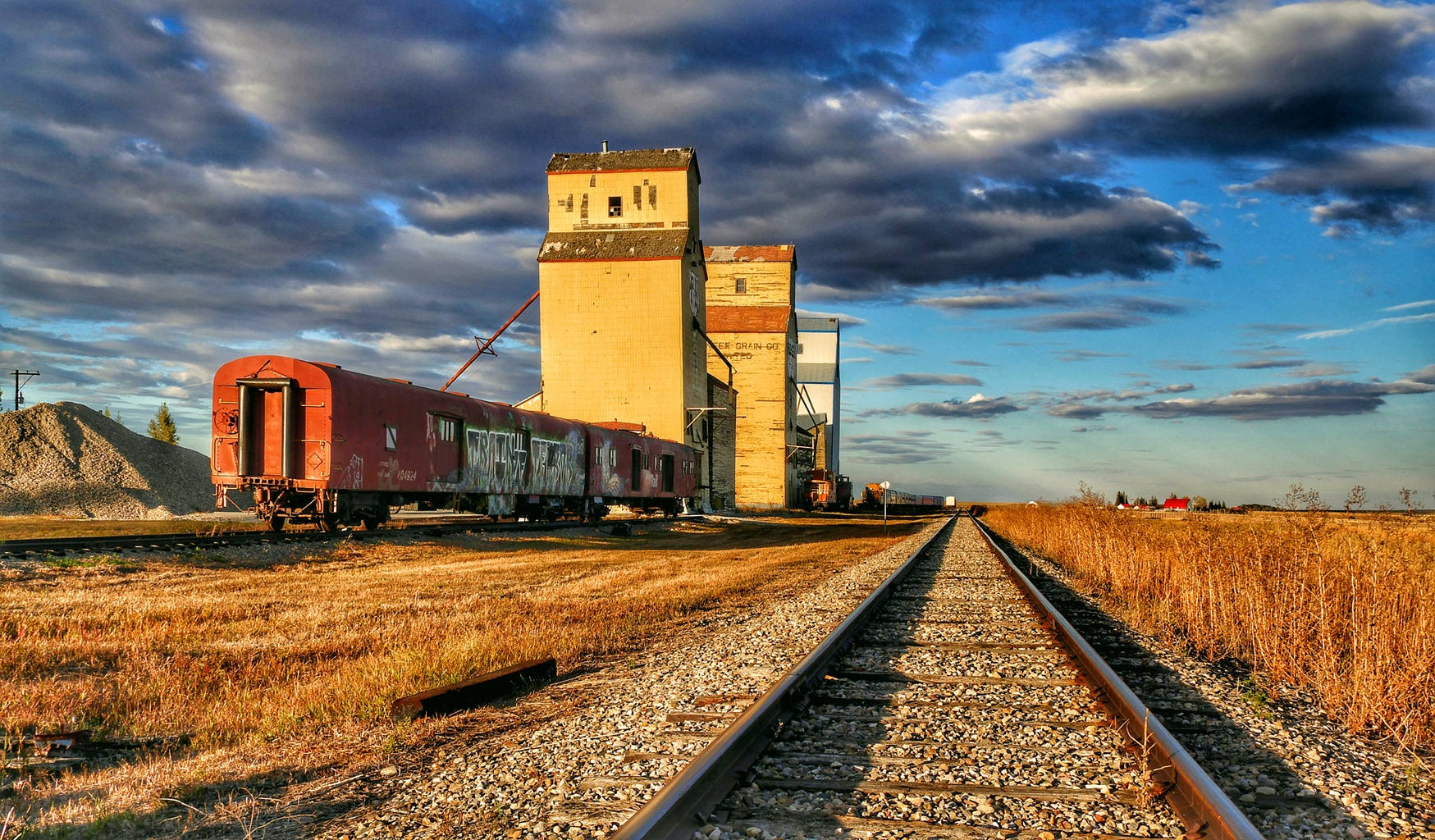 Aspen Crossing Railway Mossleigh Elevators