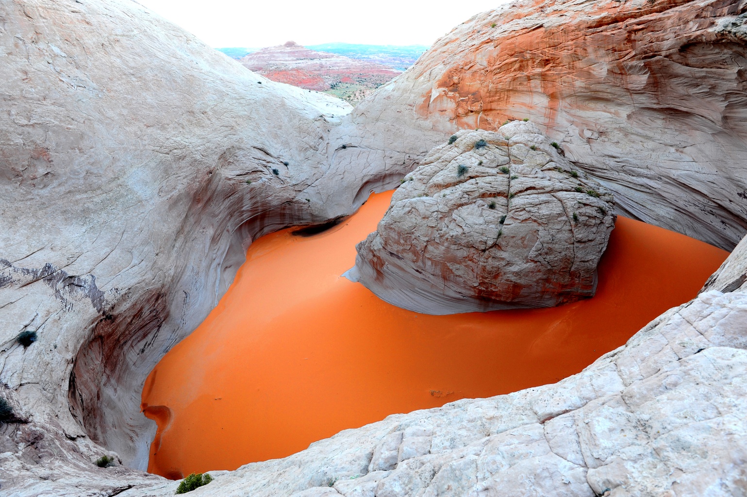 Cosmic Ashtray (Cosmic Navel)