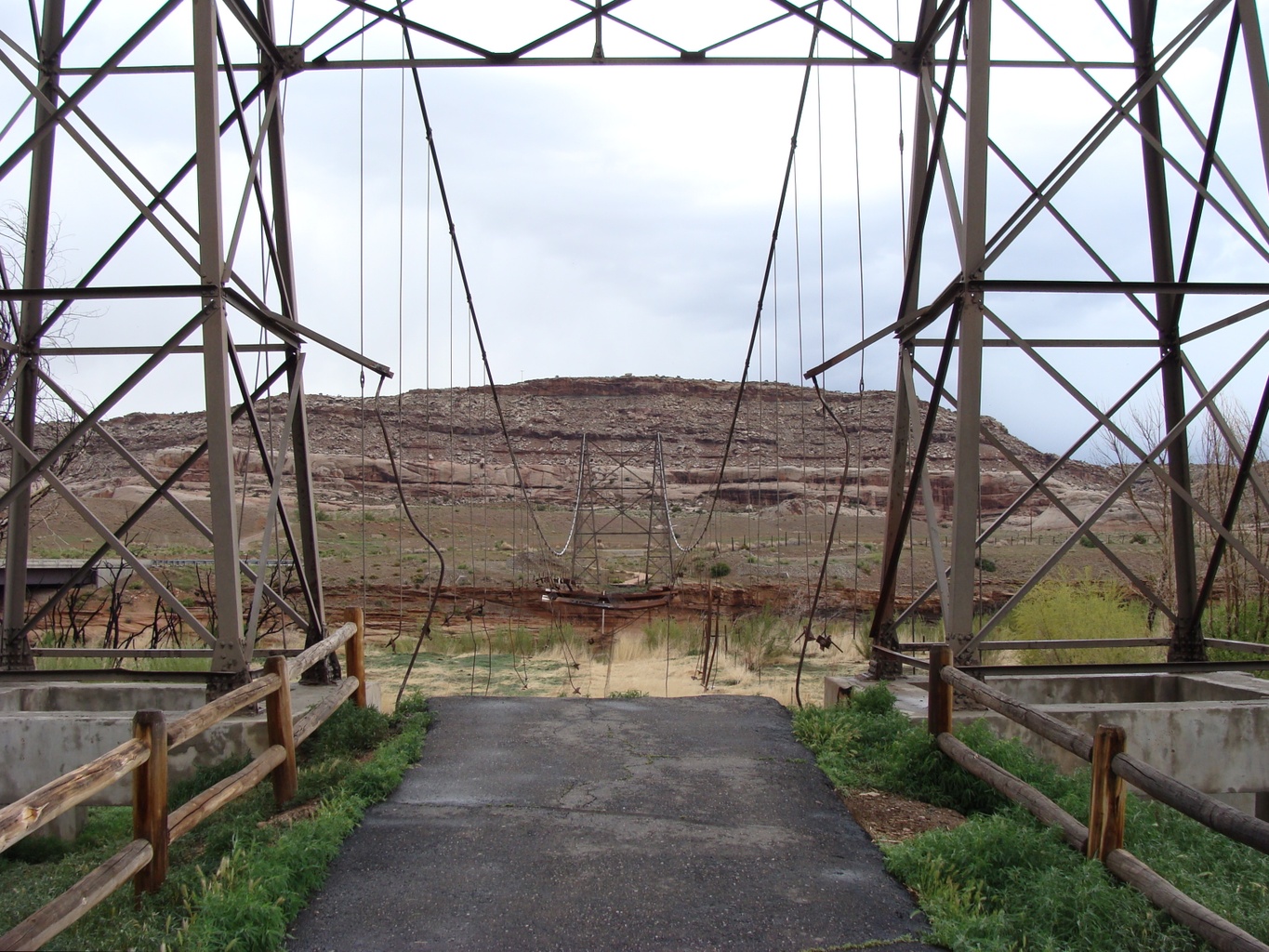 Dewey Suspension Bridge Ruins