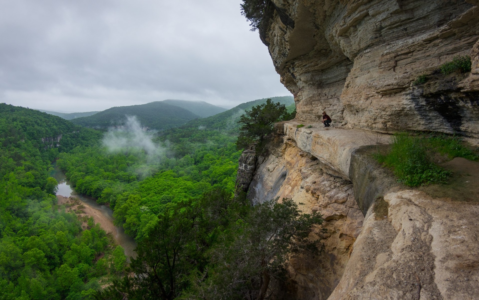 15 Ledge Hikes That Will Make Your Palms Sweat