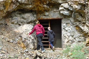 Henson (Ute-Ulay Mine)