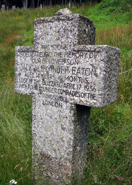 Kleines Engländerdenkmal (Eaton Cross)