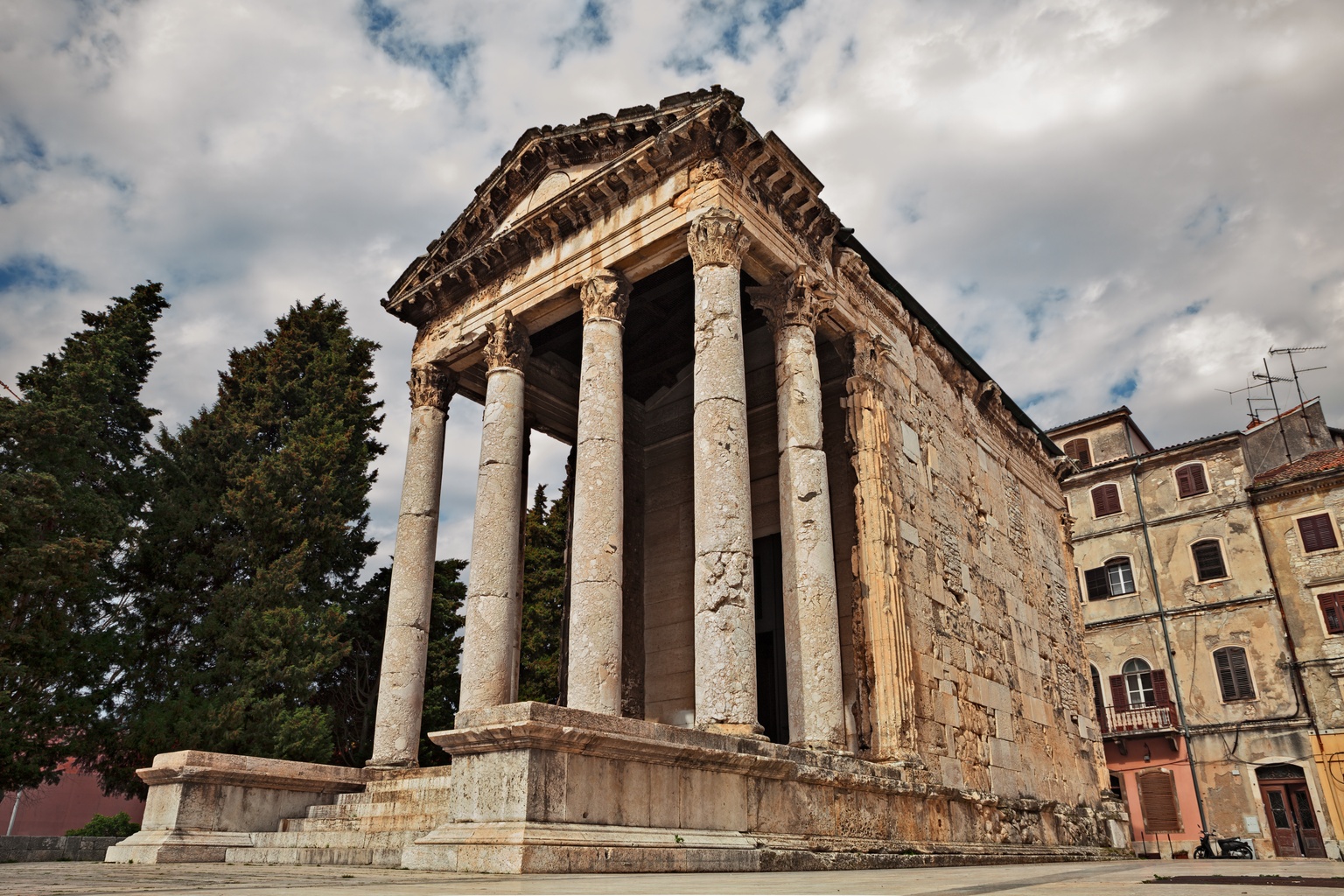 Temple of Augustus
