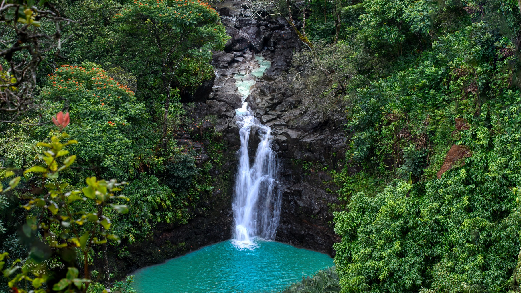 Puohokamoa Falls