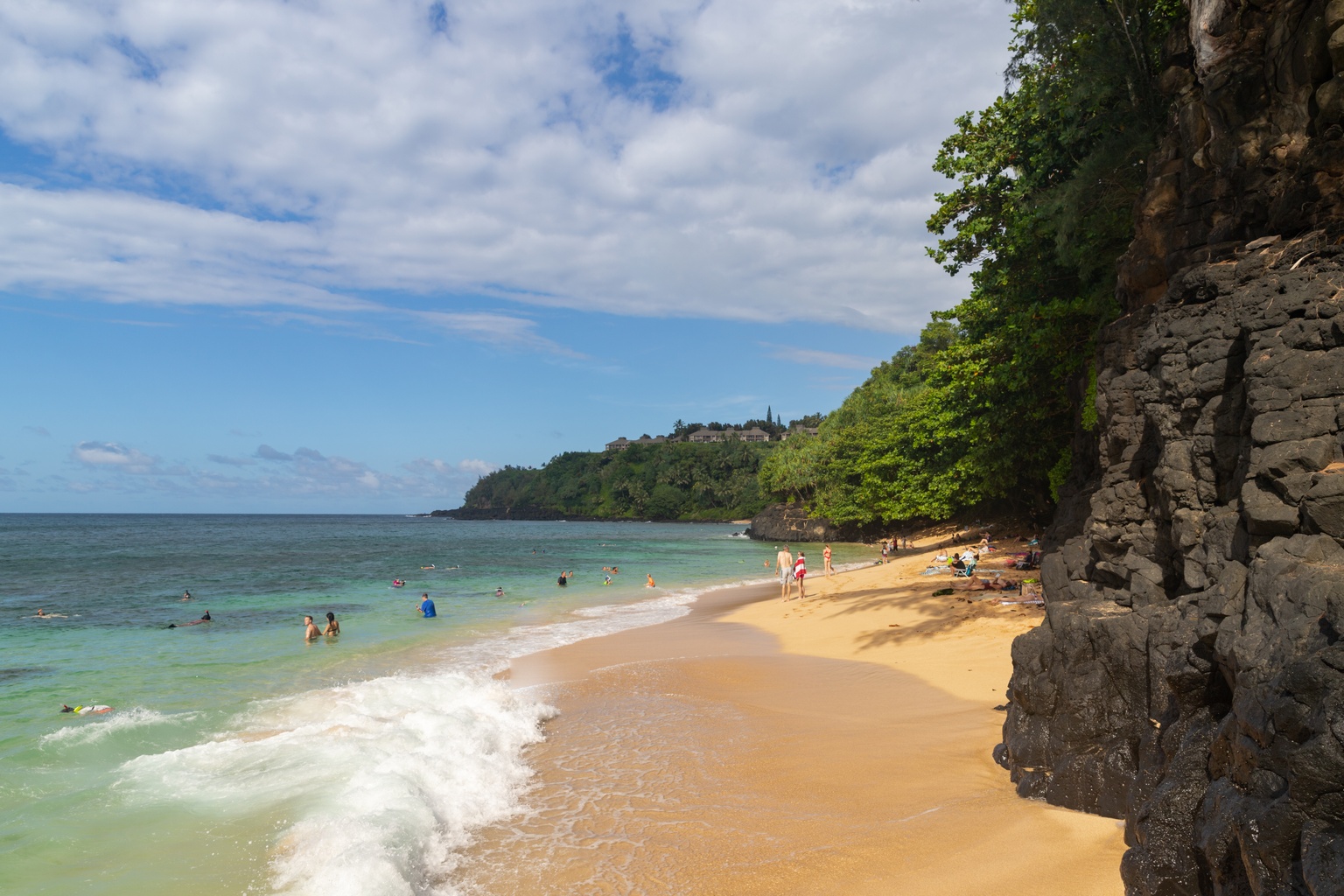 Pali Ke Kua Beach