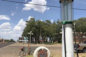 Magnolia Service Station (Vega)